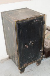 ANTIQUE SAFES | Pricing Guides Dictionary & Values