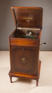 Antique Phonographs - A Guide to Researching Them