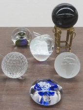 ANTIQUE PAPERWEIGHTS | Pricing Guides Dictionary & Values